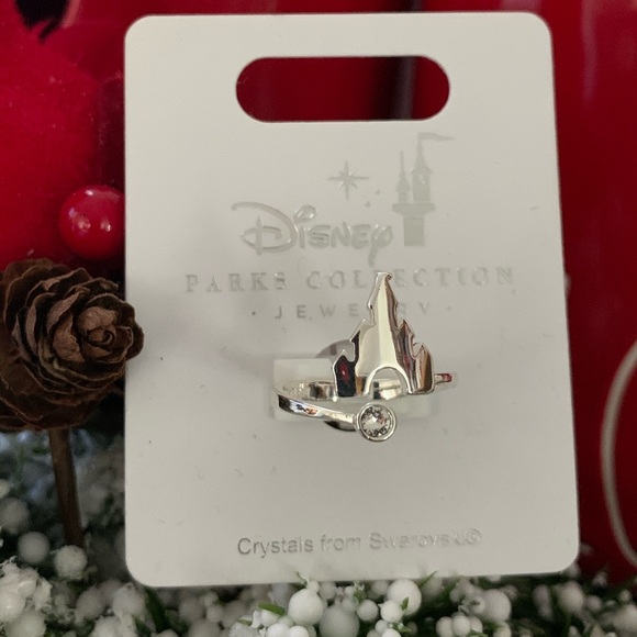 Disney | Jewelry | Disney Parks Jewlery Collection Silver Castle Ring ...